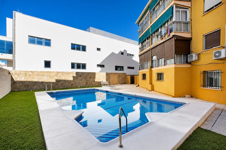 Tu Escapada Perfecta En Torremolinos - Torremolinos