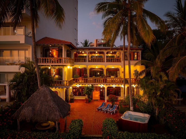 Spectacular Casa Coco, Bucerias/vallarta Villa - Bucerías