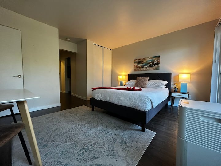 Cozy Studio In Capitol Hill-walking To Light Rail - Lakewood - Seattle