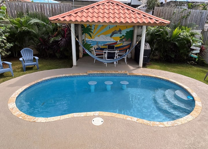Casa De Crashboat - Private Pool, Swim Up Bar - Aguadilla