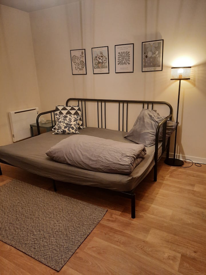 Studio Agréable Dans Résidence - Joué-lès-Tours