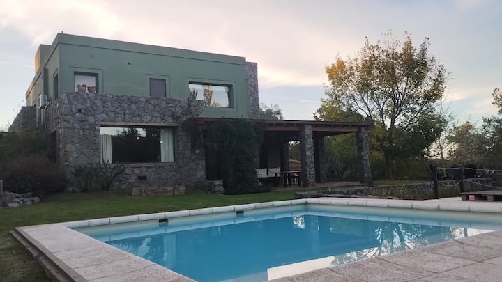 Tandil La Posta De Flor Ugarte - Tandil