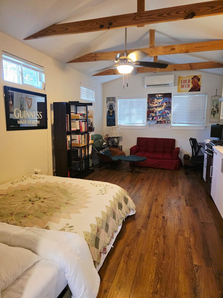 Guest House North Central (10 Mins To Downtown) - Austin, TX