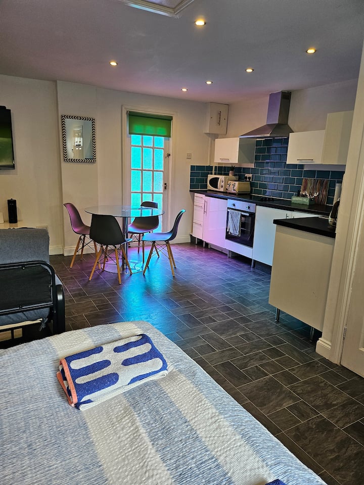 Cláudia's Studio - Hayling Island