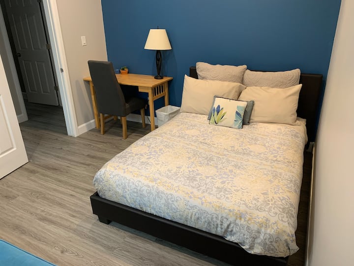 Near Express Routes To Queens/st. Lawrence/dt - Kingston