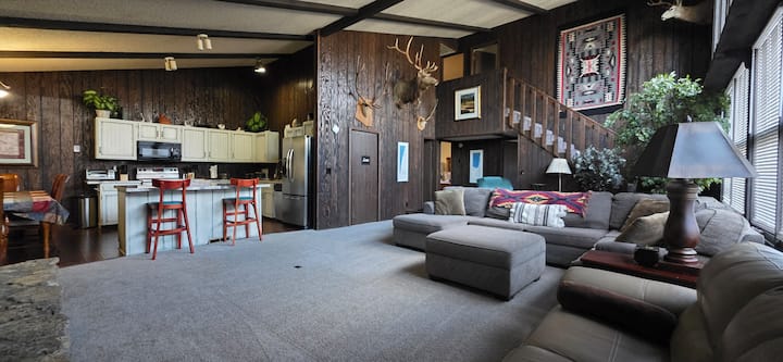 Grand Cabin Flagstaff 4bedroom 3bath A/c Ctry Club - Flagstaff, AZ