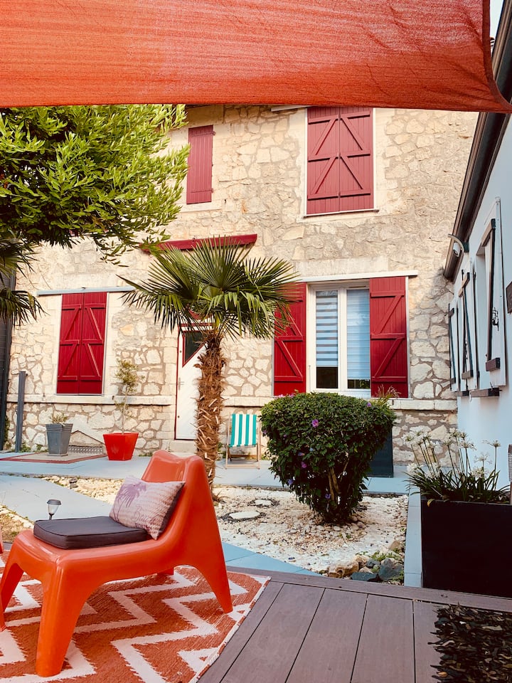 Maison Authentique En Pierre. Jardin Et Ré à 5 Mn - La Rochelle