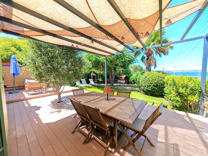 Bas De Villa Vue Mer, à Giens - Porquerolles
