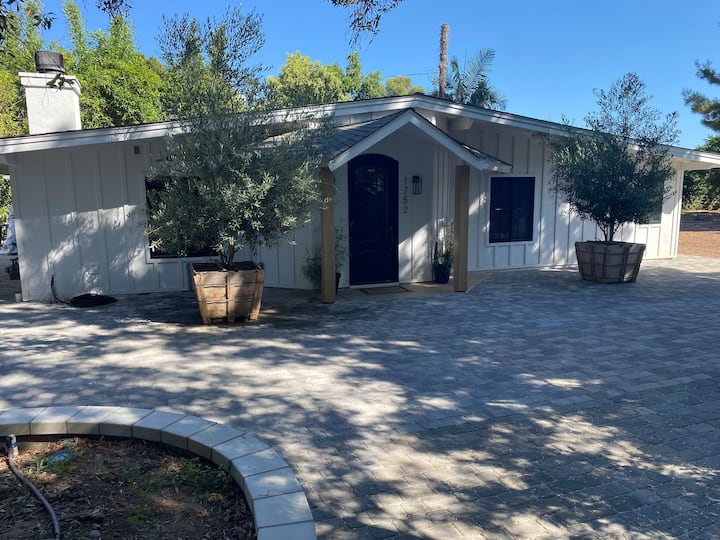 Private & Secluded North Tustin Home On Large Lot - Irvine, CA