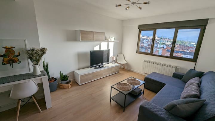 Cozy Aprtmnt Near  Town Centre. Private Parking - Oviedo