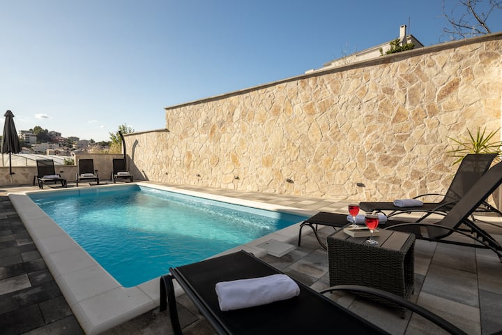 Paradise With Private Pool 10km From Split - Podstrana