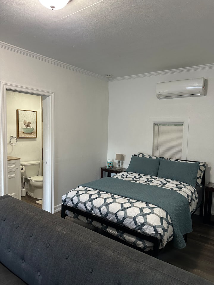 Cozy Tiny House - Alhambra, CA