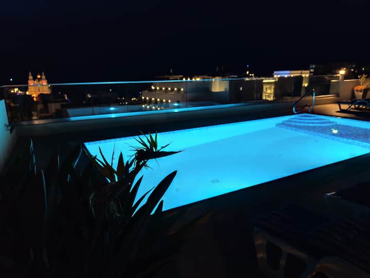 Hilltop Living 5 - Malte