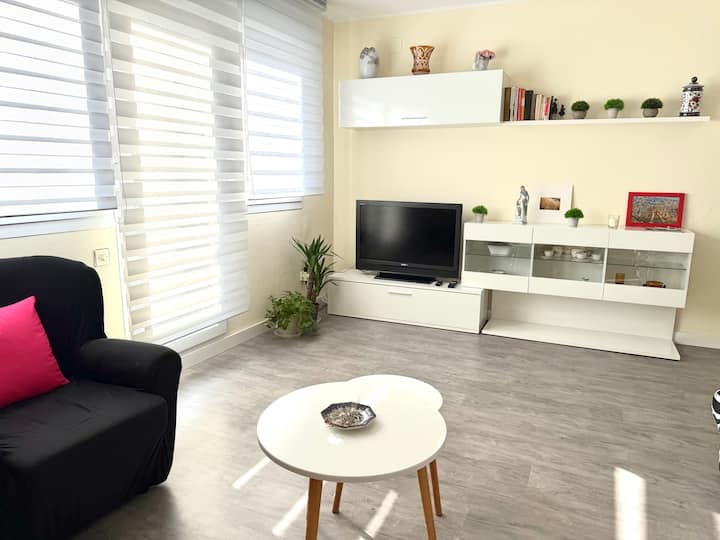 Super Céntrico Y Gran Terraza Soleada. - Aviles