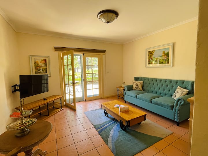 Villa Provence Estate - Chablis - Pokolbin