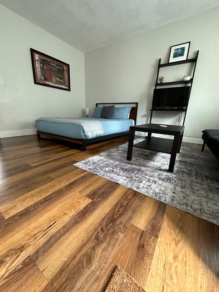 Charming Studio Near Great Food And Shopping - Portland, OR