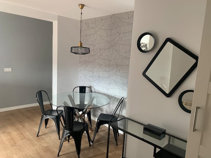 Piso Reformado A 5 Minutos De La Catedral.(09-691) - Burgos