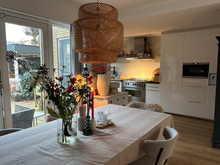 Fijne Gezinswoning In Bussum - Bussum