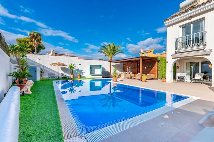 Beautiful House W/private Pool Near Sea In Albir - Alfaz del Pi
