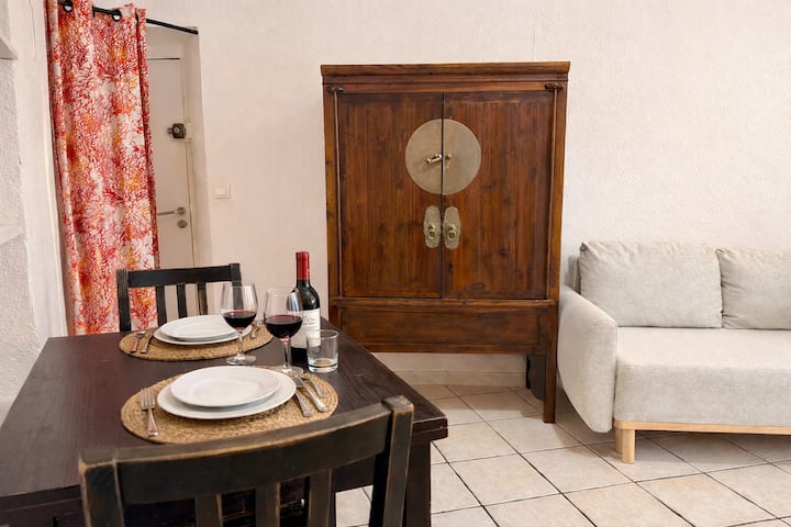 Studio Au Cœur Du Vieil Antibes  Place Nationale - Antibes