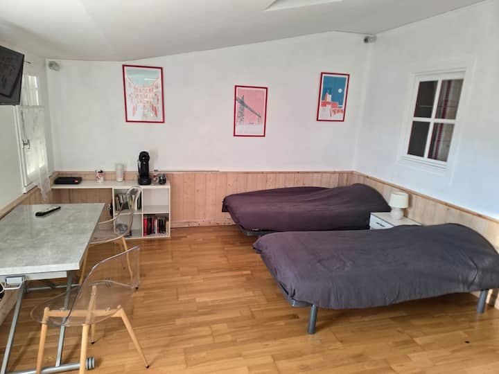 Apparemment - 2 Mins à Pieds De La Cure Thermale - Rochefort