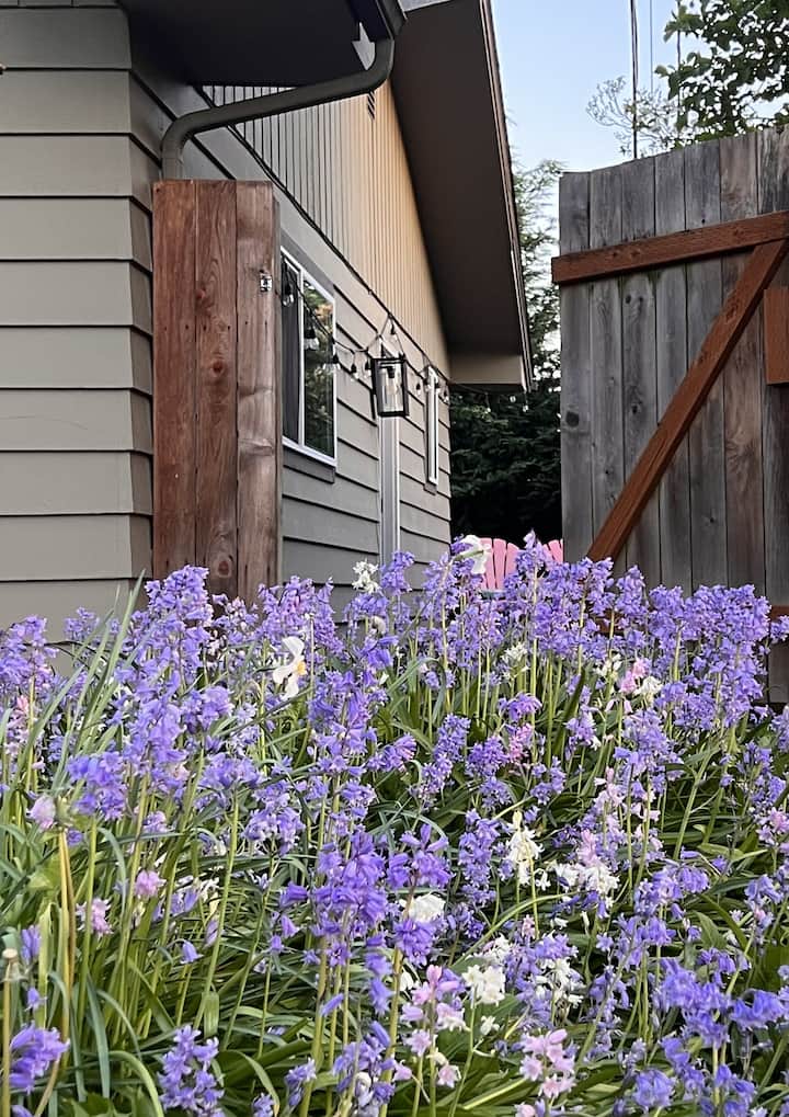 The Alder Plank - Peaceful Garden Retreat - Vancouver, WA