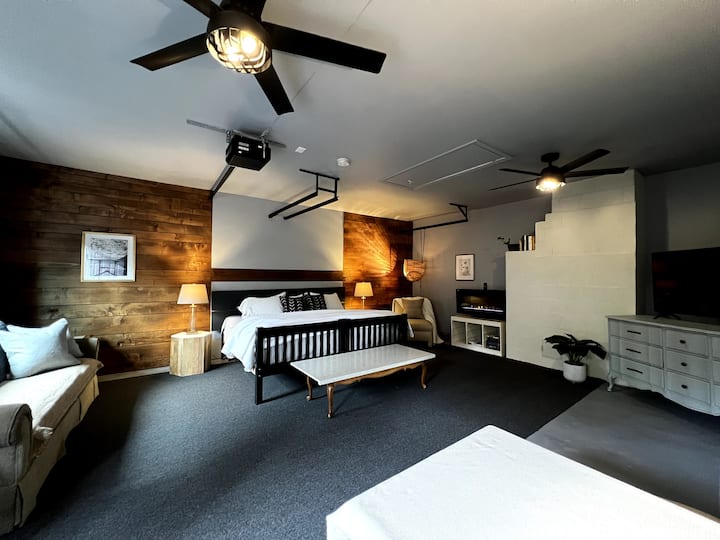 The Alder Plank - Vancouver, WA