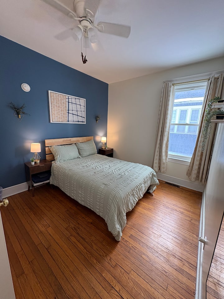 Charming, Mid Century Apartment In Westcott - Syracuse, NY