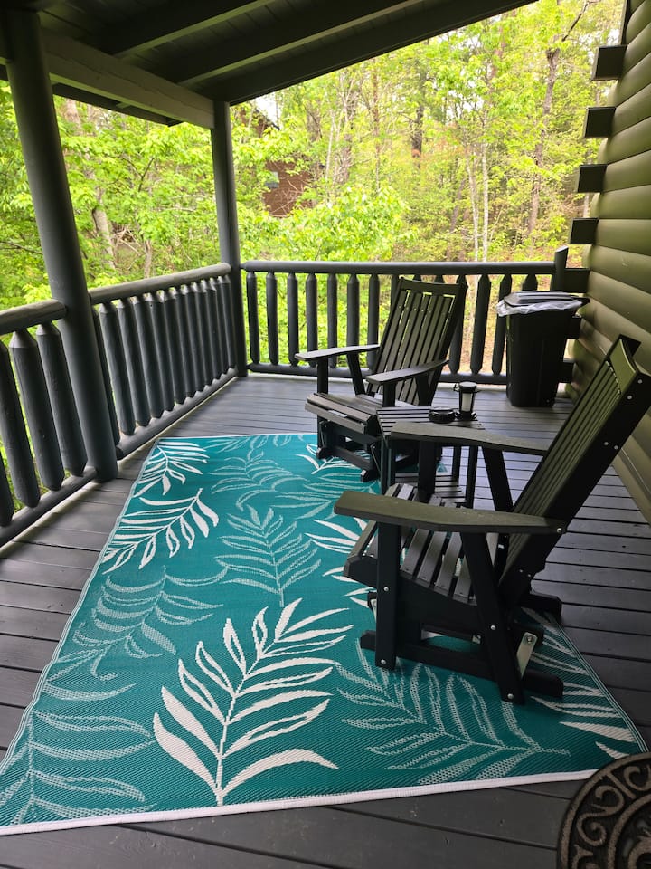 Cozy Couples Escape * Heart Jacuzzi * Hot Tub - Great Smoky Mountains National Park