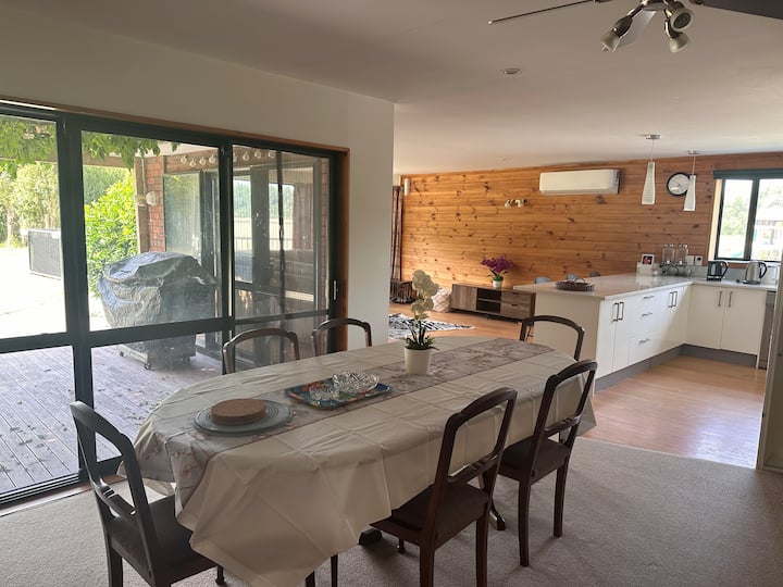Miranda Farmstay Experience (1 Room Only) - Kaiapoi