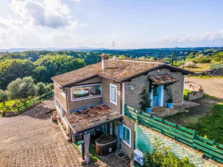 Casa Con Spa Privata E Piscina A Pochi Km Da Roma - Italien