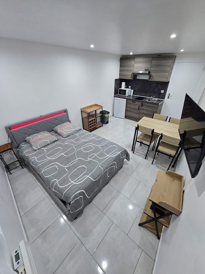 Studio 2 Couchages Pas D'étage - Saint-Quentin