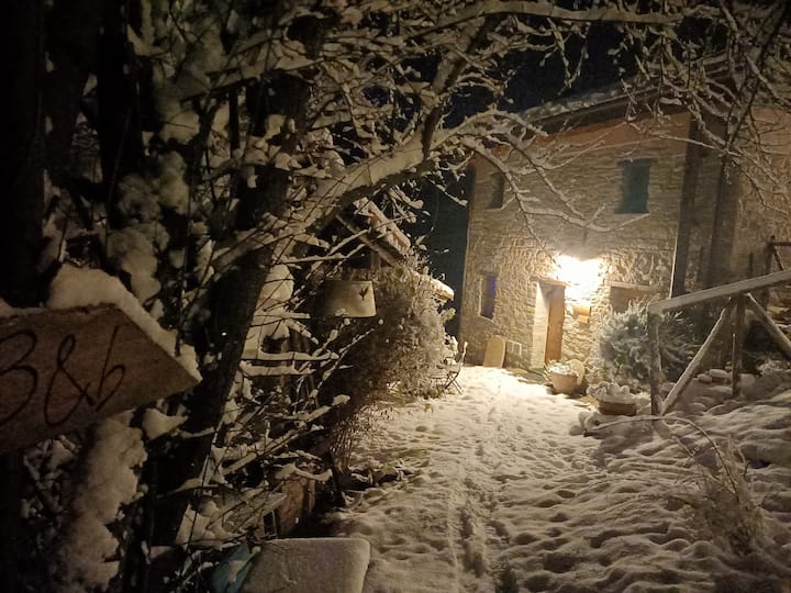 Bologna Hill Coutryside Ancient Stone House - Emilia-Romagna