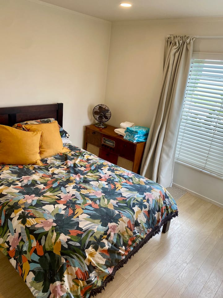 Beachfront Available New Year - Gisborne