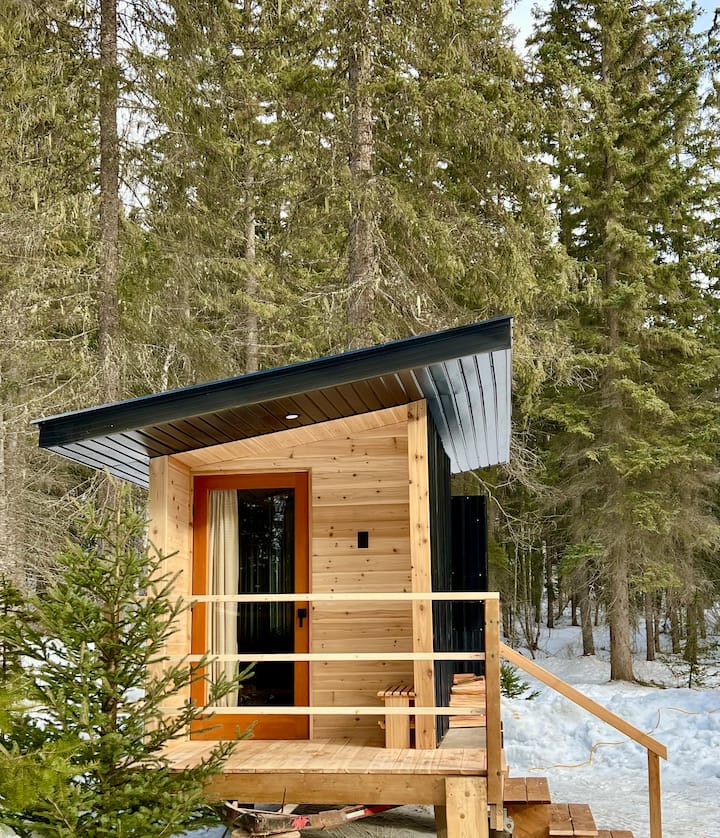 The Raven Cabin, Sauna, Pond - Alberta
