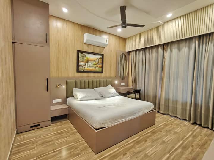 The Fogg, Exotic Room In A Secluded Villa - Nahan