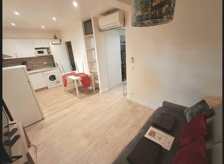 Petit Studio Nice-ville Climatisation/wifi/tv - Plage de la Réserve - Nice