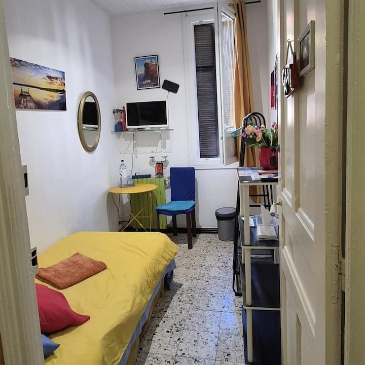 Chambre 1 Personne · Chez Gilbert · Bastia - Bastia
