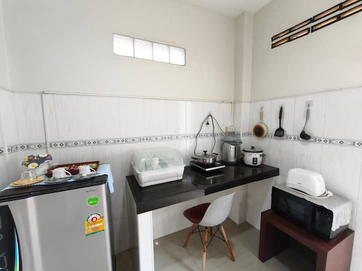 Triple Bed Guesthouse With Kitchen, Private Partio - Krabi