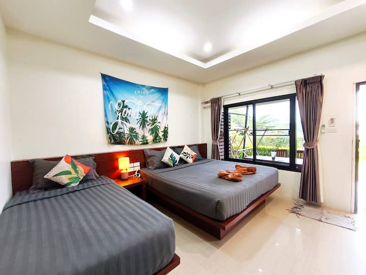 Triple Bed Guesthouse With Kitchen, Private Partio - Ao Nang
