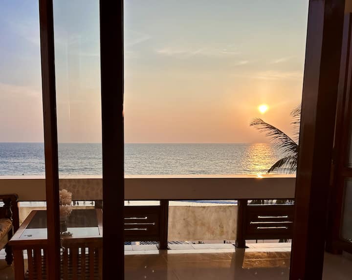 Sea View Room With Private Balcony | Kovalam Beach - Kovalam