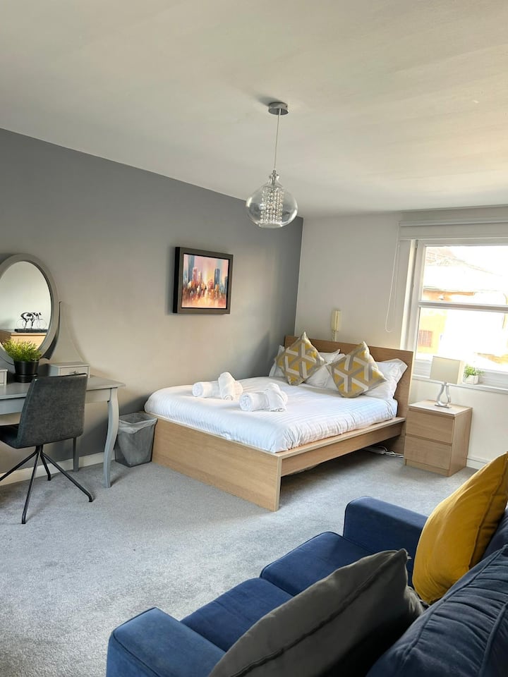Fantastic City Centre Apartment - Caz Free - ブリストル
