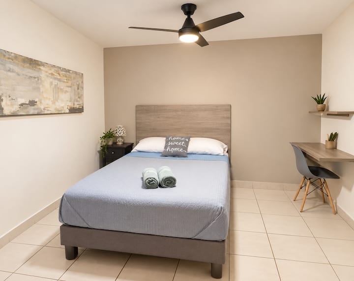 Ocampo Living 4 | Historic Center | 300 Mbps Wifi - Querétaro