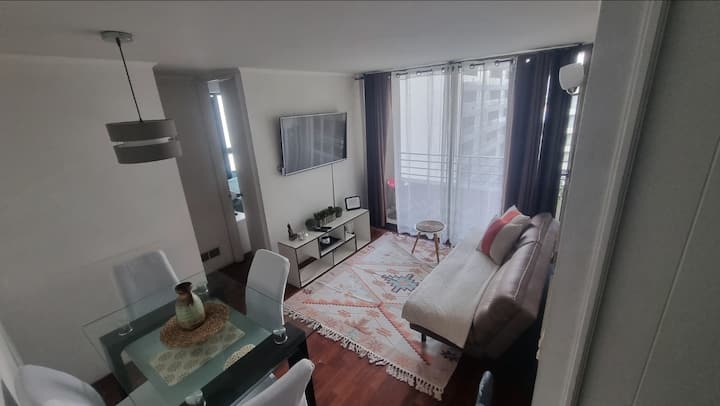 Departamento Full Amoblado En Stgo C/parking - Santiago