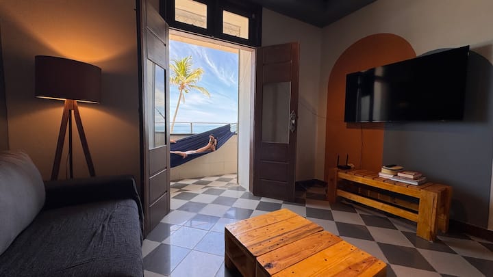 Farol Da Barra | Frente - Praia C/ Ar Condicionado - Barra