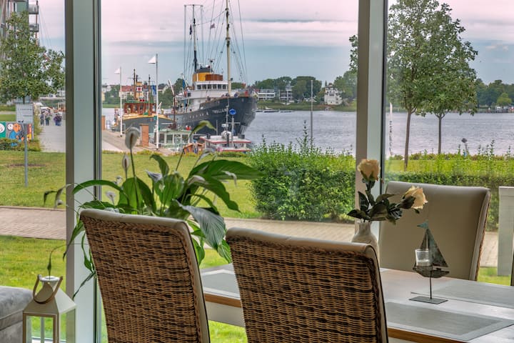 "Myharbourfront", Wohnen An Der Hafenmole - Rostock