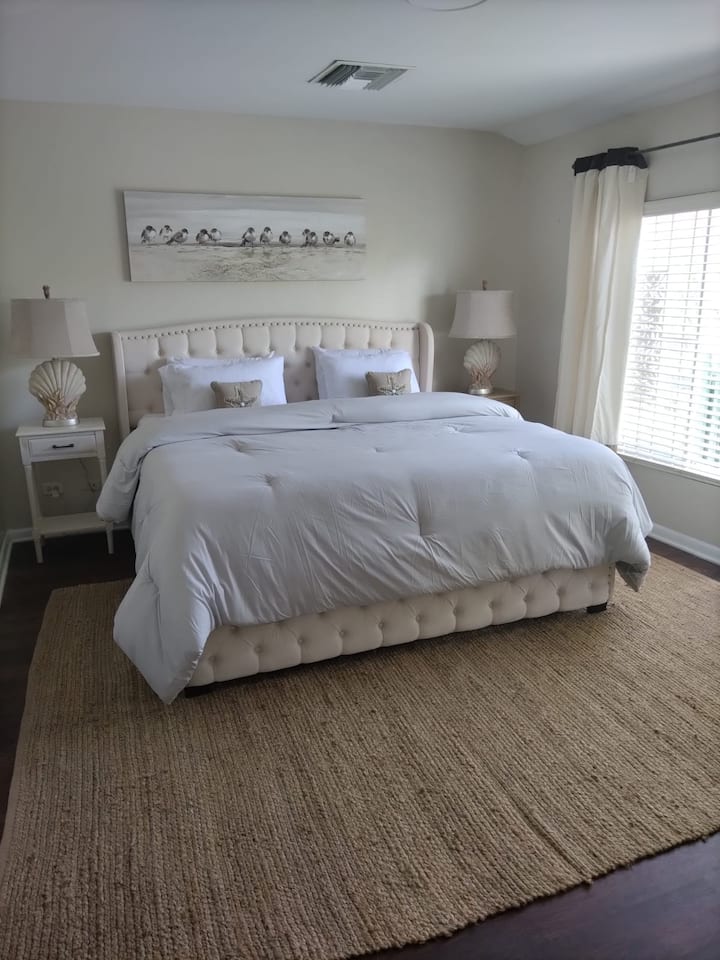Paradise Is.  3bed Villa W/ Pool - Nassau