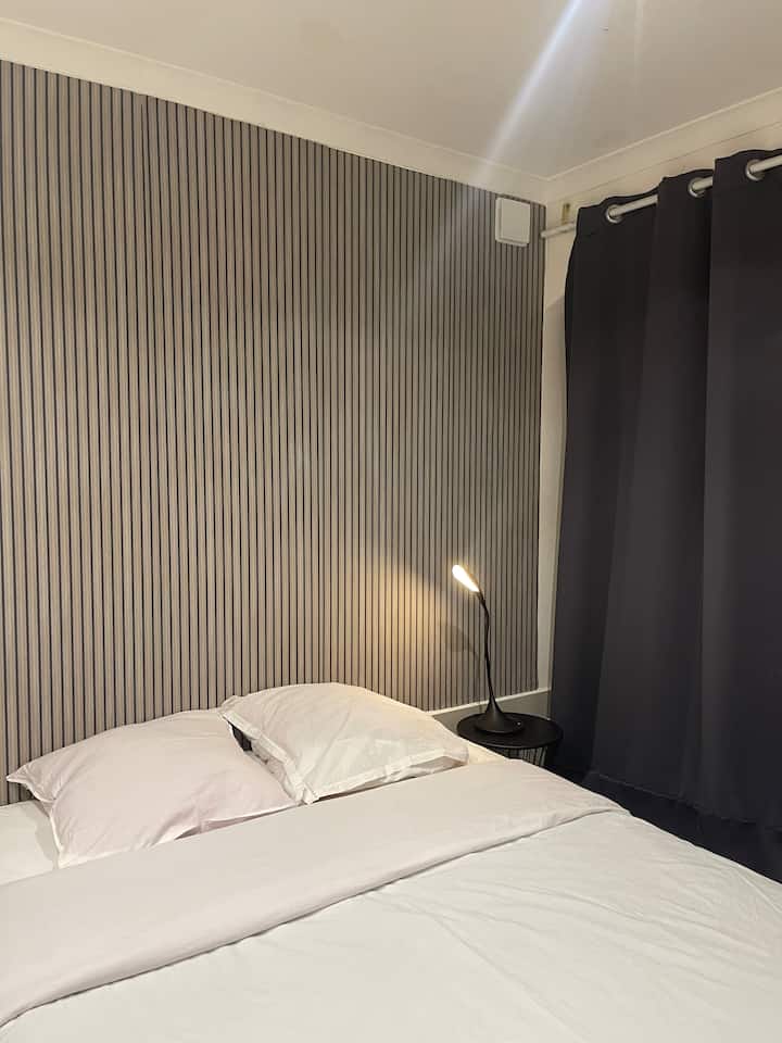 Appartement Nîmes Avec Parking (A) - Nîmes