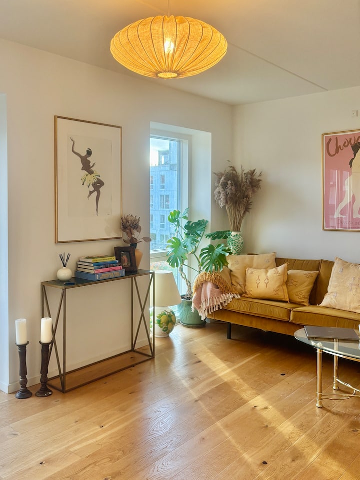 Central, Cozy & Colorful Home W. Balcony - Kopenhagen