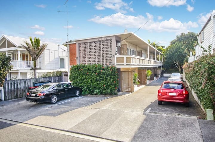 Perfect Spot – Cute & Convenient - Auckland